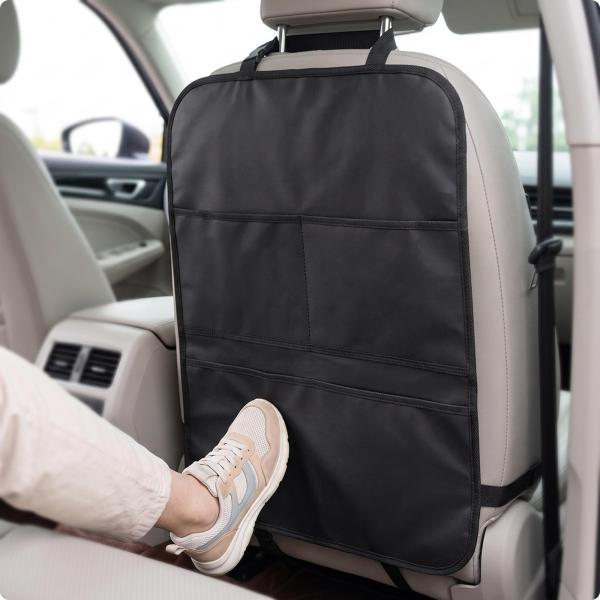 【製品概要】: 汚れや傷からシートを守りながら車内を整理整頓できる、ブラックカラーの多機能なカー用品です。【主な機能】: 後部座席の足元をカバーするキックガードとして、靴の汚れや擦り傷、泥汚れなどからシート背面をしっかりと保護します。【収納...