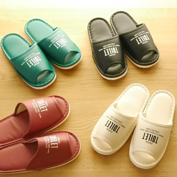 ・大きめなサイズなので男女兼用できます。・軽くて丈夫な素材EVAを使用しています。・つま先部分があいていて、蒸れにくくお手入れしやすい。○サイズ：内寸約27.0ｃｍ○素材：レザー（人工皮革）（スリッパ甲部分、中板部分）EVA（スリッパ底板）...