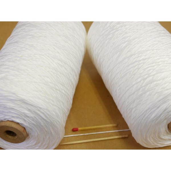 エジプト綿と並んで綿糸の中でも最上位に位置する高品質の綿糸であるスーピマ綿は超長綿というわたの繊維長が長い綿で、滑らかな手触りが特徴的な糸です。スーピマ綿自体にもほのかな艶がありますが、さらにシルケット加工を施し、文字通りシルクと見間違うほ...