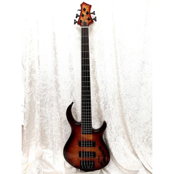SIRE / M7 Alder 5st 2nd Generation BRS -中古美品-ブリッジに引っかき傷がありますが、目立つ傷やフレットの減りは無くきれいな状態です。ボディトップにフレイムメイプル、バックにノース・アメリカン・アルダー...