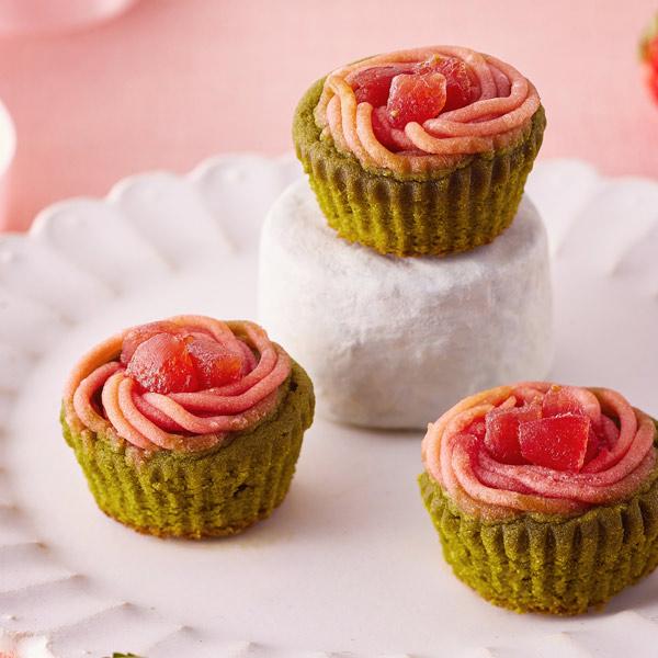 内容量：4個外装サイズ：約縦16.8cm×横21.8cm×高さ3.8cmアレルゲン：卵、乳、小麦、大豆賞味期限：約30日保存方法：直射日光・高温多湿を避け、保存してください。【母の日 帰省土産  2026 実用的 食べ物 手作りプレゼント ...