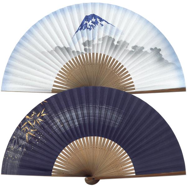 型摺り(かたずり）を用いた豊かな風合いが魅力の商品。型摺りとは化粧掛けの技法の一種です。扇面に絵柄の形に切り抜いた型紙をあて、刷毛塗り、または吹き付けで模様を施します。図案が複雑であったり、また色数が多い程手が込み、たくさんの型紙を使用しま...