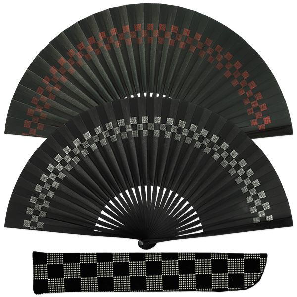 伝統の技術に支えられた男性用京扇子をお届けいたします。甲州(今の山梨県甲府市周辺)の名産として江戸時代から伝わっております【印伝】。当時は羊や鹿の「なめし皮」に漆で模様を染め、武士の兜や鎧に使われていましたが、現在では巾着や財布に使用されて...