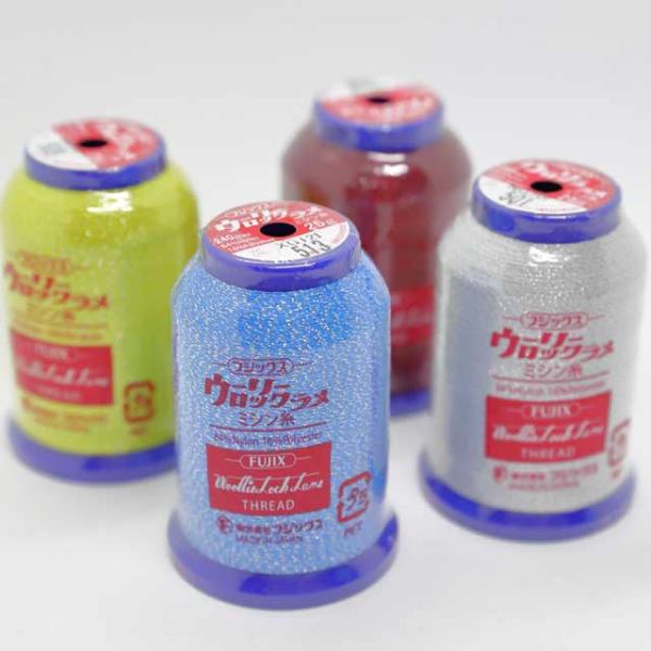 ＼＼ 在庫がある場合は０〜１営業日で出荷します／／＼＼お急ぎの方は日付指定をしない方が早く届きます！／／【商品名】ウーリーロックラメ　２５ｇ巻フジックスから、伸縮性の高い下糸専用ウーリー糸のラメタイプが新登場！！コサージュやシュシュ、ドレス...