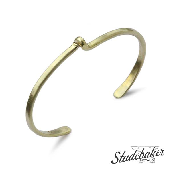 STUDEBAKER METALS スチュードベーカーメタル 【 New Avanti Cuff Brass ニュー アヴァンティ カフ ブラス 】[ 正規品 ] バングル ブレスレット マット つや消し 真鍮 メンズ レディース 人気 ブ...