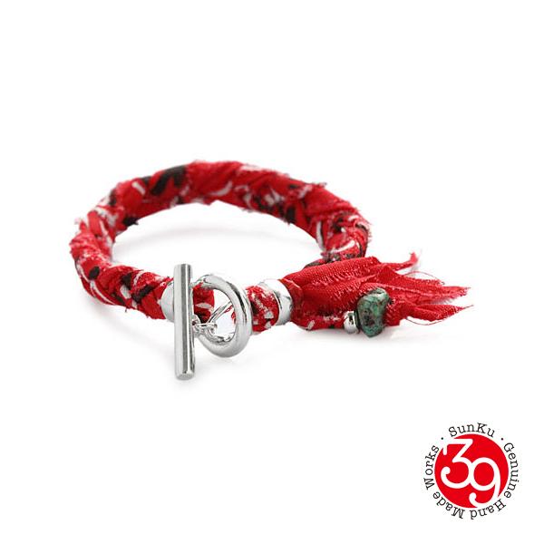 SunKu サンク 39 【 バンダナブレスレット (RED) [ SK-251 ] 】[ 正規品 ] 腕輪 ターコイズ トルコ石 Tバー コットン Brass ブラス 真鍮 銀 ペア プレゼント ギフト ユニセックス メンズ レディース ...