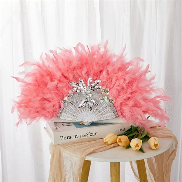 [ セット内容 ]扇子「記載のないアクセサリー、小物等は付属しません」ふわふわなファーがとっても可愛い、ちょっと小ぶりな扇子です。パレエの小道具や、パーティーのアクセントに人気！ハロウィンやライブ、ファッションショー、文化祭、ミサに…ｗ沢山...