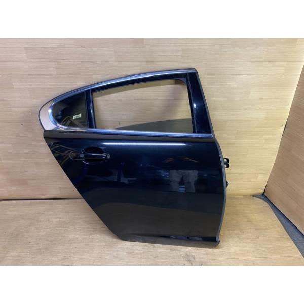 **** 商品説明を必ずご確認ください ****部品管理番号：202510090213300部品名：右RドアASSY部品メーカー品番：M3240部品区分：リサイクル品車名：ジャガー XF車両タイプ名：4ドアセダン通称型式：SAJK認定型式：...