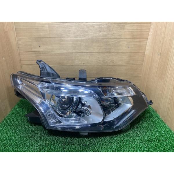 **** 商品説明を必ずご確認ください ****部品管理番号：202603020110800部品メーカー：MOBISメーカー純正品番：8301C206部品名：右ヘッドランプASSY部品メーカー品番：ECM921-22部品区分：リサイクル品車...