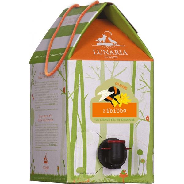 お家のような可愛いパッケージが特徴の箱ワイン！おしゃれなので、テーブルに置いて合っても可愛らしいです！大容量でコスパに優れています。また、より液体が空気に触れにくいバックインボックスはワインの鮮度を維持しやすいです。たっぷり飲む方にももちろ...