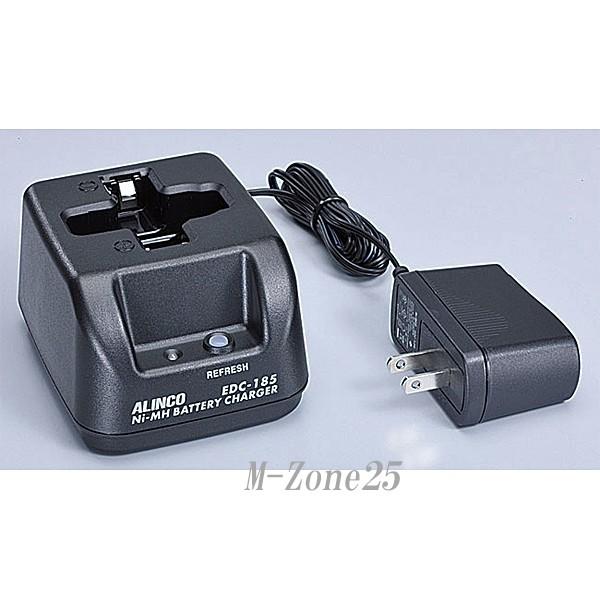 充電スタンドと小型アダプターEDC-139のセットです。EBP-179電池単体でも使用可能です。ACアダプターEDC-139はEDC-185A/186A用のスペアとして別売もできます。約６時間で満充電にします。充電池のメモリー効果解消に役立...