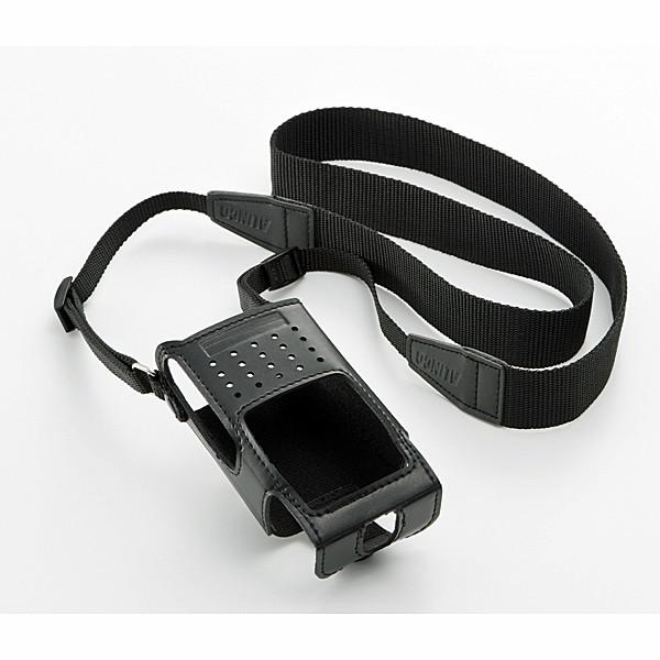 無線機本体は付属しません。デジタルトランシーバー DJ-DPS70用の無線機の保護に役立つハードケースです。ショルダーベルトが付属しています。ケースを装着したまま充電できます。