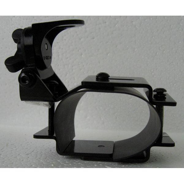 幅35〜56mmのルーフレールに対応し、取り付けが容易なルーフレール専用の取付基台です。ダイヤルロック折曲機構及び変角機構によりアンテナの取り付け角度が調整が容易にできます。※ルーフレールは、ボディーアースが取れないため、ノンラジアルタイプ...