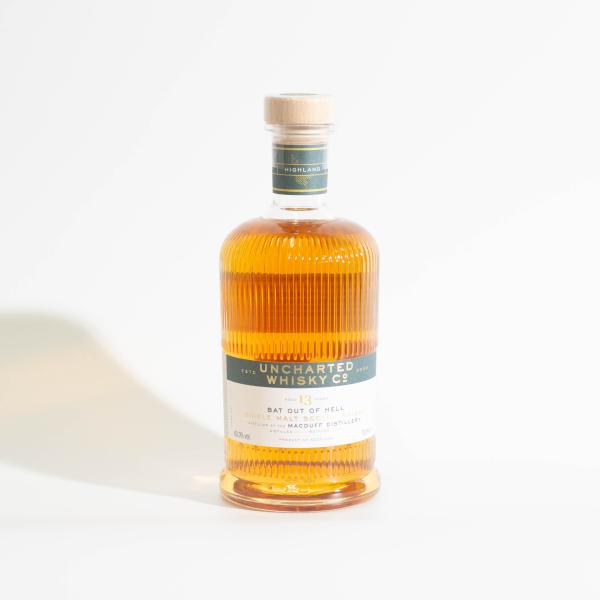 フルボディで、フルフレーバー、そしてまさにワイルド―まさに「BAT OUT OF HELL」です。さまざまなアルコール度数で試飲しましたが、自然な69.0％はほとんどの人には高すぎました。そこで、飲みやすさを保ちながら、しっかりとしたアルコ...