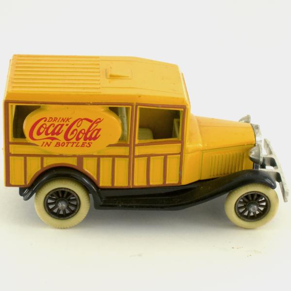 メーカー：イギリス レド（LLEDO）原産国：イギリス素材：金属/樹脂スケール：不明サイズ：長さ75mm x 幅32mm x 高さ40mm（約）外箱：なし。商品状態：中古品（古物）です。汚れ・スレ傷・色ハゲがあります。商品番号：mf112