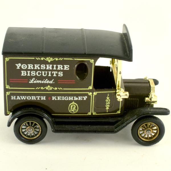 メーカー：イギリス レド（LLEDO）原産国：イギリス素材：金属/樹脂スケール：不明サイズ：長さ70mm x 幅35mm x 高さ45mm（約）重さ：68g（約）外箱：なし。商品状態：中古品（古物）です。汚れ・スレ傷・色ハゲがあります。商品...