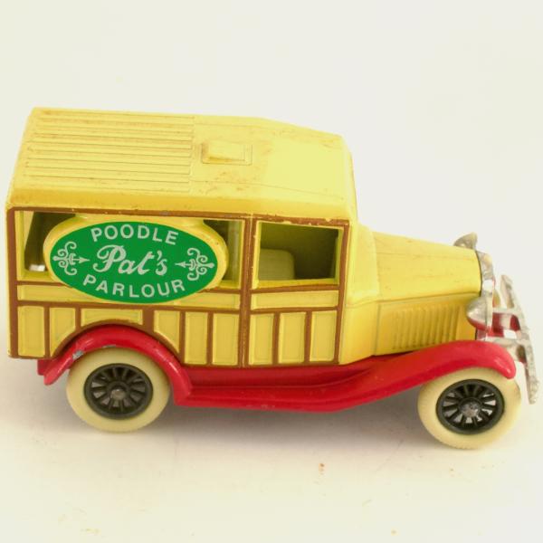 メーカー：イギリス レド（LLEDO）原産国：イギリス素材：金属/樹脂スケール：不明サイズ：長さ75mm x 幅30mm x 高さ40mm（約）重さ：68g（約）外箱：なし。商品状態：中古品（古物）です。汚れ・スレ傷・色ハゲがあります。商品...