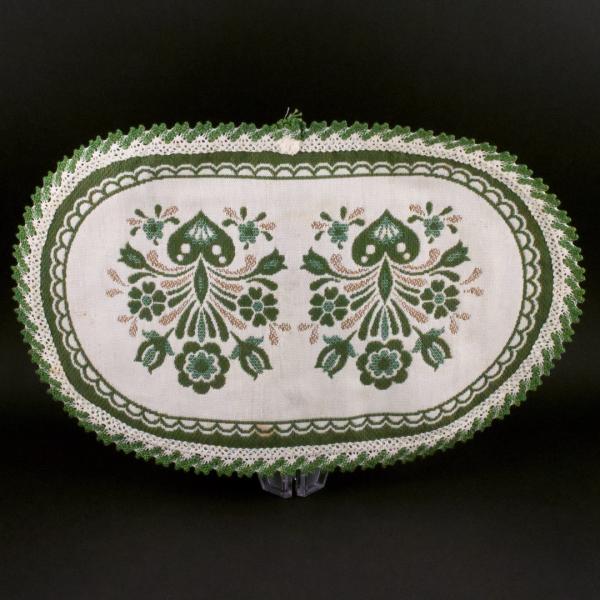 メーカー：オーストリア ハラー（HALLER TEXTILWERKE）原産国：オーストリア素材：綿（cotton/baumwolle）サイズ：18cm x 30cm（約）外箱：なし商品状態：中古品（古物）です。汚れ・シミがあります。商品番号...