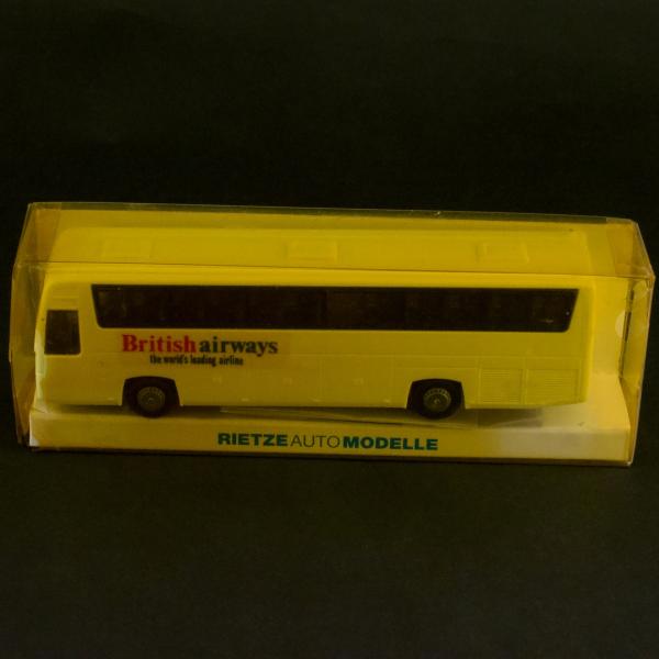 メーカー：ドイツ Praline原産国：ドイツ素材：樹脂スケール：1/87サイズ：長さ136mm x 幅28mm x 高さ42mm（約）重さ：43g（約）外箱：あり。割れ・汚れ・擦り傷・テープ貼付痕があります。箱には「rietze auto...