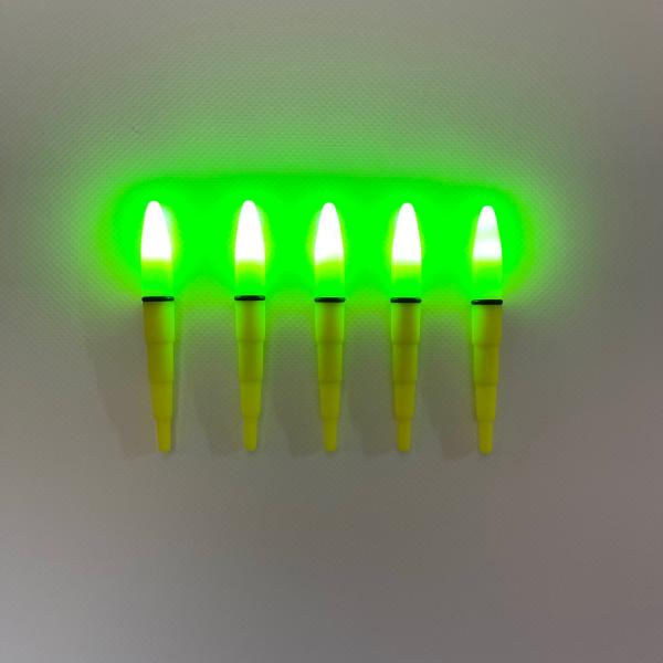 『高輝度 ウキトップ』グリーン点灯5本の出品です♪電気ウキのトップなど様々な用途で使用頂けます♪様々なウキに装着可能の優れもの！！電池式なので繰り返し使う事が出来コスパ抜群です♪明るく視認性抜群♪夜釣りもしやすくなって来たこの季節、是非、お...