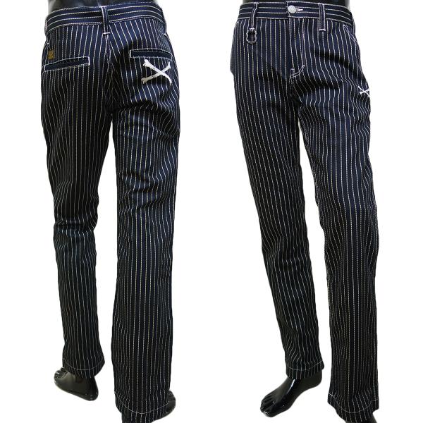 【仕様】・フロント→骨は刺繍・バック→クロスボーンは刺繍・ジッパーフライ・ポケットはフロントに2か所、バックに2か所・フロントにDカン付き(ウォレットチェーンの留め具などに使用可)・バックにブランドネーム付き【商品説明】バンソンのツイルパン...