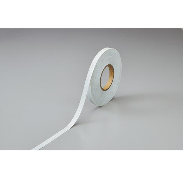 【特長】●工事現場等で使用される各種サイン用に開発されたプリズム型高輝度反射シートをテープにしました。●従来のカプセルレンズ型反射シートの約2倍の反射輝度を有します。●屋外でも使用できる高耐候性で、工場・倉庫・建設現場・車両などさまざまな場...