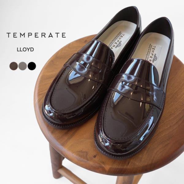 トラッドな雰囲気のコインローファー。定番デザインはロングシーズン使いやすい1足です。天候もシーンも気にせず履ける正統派なローファーです。仕様・一体成型の浸水しない完全防水・傷や汚れに強いPVC素材・低反発カップインソール・防水仕様のインソー...