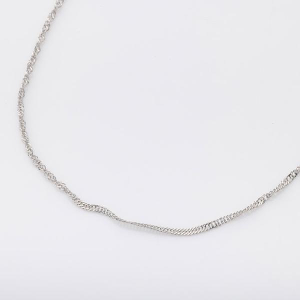 総重量：約1.7g※入荷時期によって多少変動します。長さ：約42cm(-3cmアジャカン・引き輪プレート)チェーン幅：約0.8mmプレート最大幅：約2.9mm素材／材質：Pt999、刻印「Pt999」色：シルバー系ご注意事項：モニターの発色...