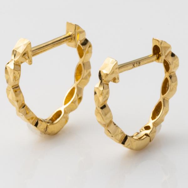 重さ／寸法約0.7g(左右合計)デザイン部分：縦約9.8mm×横約10.5mm厚さ:最大約3mmポスト部分：約4.5mmポスト太さ：約1mm材質：K18YG