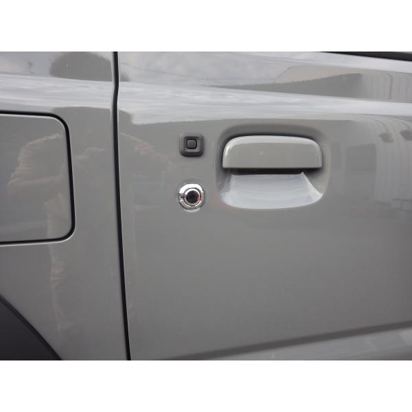 左右2ヶセットです。マグネットで取り付けるだけなので取り外しも簡単です。その日の気分でお手軽に付け替えできます。＊マグネットは両面テープで貼り付けてあります。脱落がご心配な方はボンド等で接着してください。