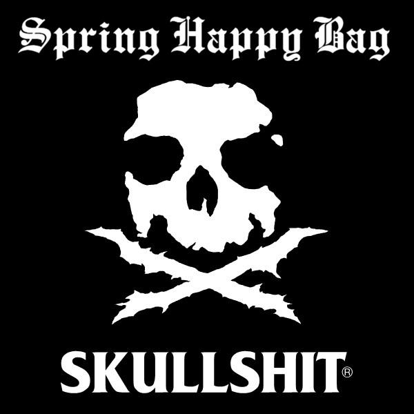 スカルシットの半袖Tシャツ1点(Mサイズ)＋サングラス1点＋缶バッジ2点(種類別)、合計4点を詰め合わせた定価総額約1万1千円のミニ福袋。数量限定の少量販売となりますので、是非お早めにお求め下さいませ。※こちらはギフトラッピング不可商品にな...