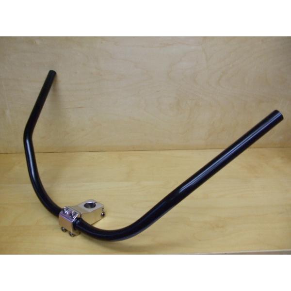 自転車を素敵にカスタムしてみませんか？？幅６００mm太さ径：22.2ｍｍ、中央クランプ部径：25.4ｍｍの普通の自転車ママチャリ等と同じ規格です。写真に写っているステムは付属いたしません。