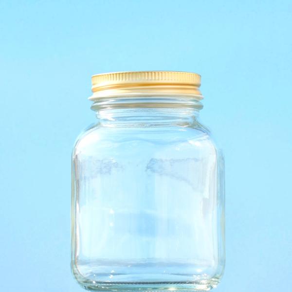 【発売日：2026年03月17日】容量：２７９ｍｌ（満量）直径：７４ｍｍ高さ：１００ｍｍ箱中仕切：有かわいいデザインの中型保存瓶。広いラベル面と使い易いスクリューキャップで蜂蜜瓶やジャム瓶としてオールマイティにご利用頂けます。