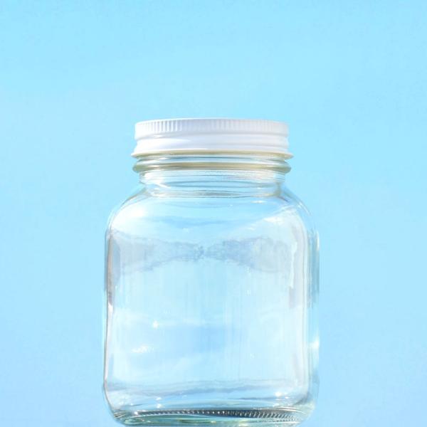 【発売日：2026年04月08日】容量：２７９ｍｌ（満量）直径：７４ｍｍ高さ：１００ｍｍ箱中仕切：有かわいいデザインの中型保存瓶。広いラベル面と使い易いスクリューキャップで蜂蜜瓶やジャム瓶としてオールマイティにご利用頂けます。