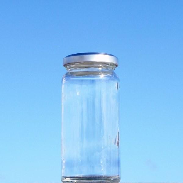 容量：１６２ｍｌ（満量）直径：５３ｍｍ高さ：１１１ｍｍ 箱の中仕切: 無ラベルも貼りやすい手ごろなサイズでスタイリッシュなジャム瓶。ジャム瓶としてだけではなくフルーツソースやタレなどオールマイティに使えます。