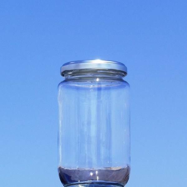 容量：３６８ｍｌ（満量）直径：７１ｍｍ高さ：１２２ｍｍ箱中仕切：有冷蔵庫への収まりも良好！手の小さな方でもつかみやすい直径で使い易いジャム瓶です。