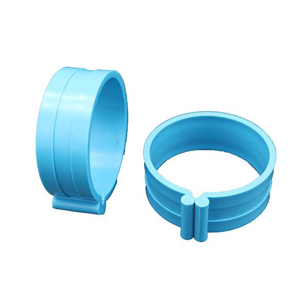 ※送料無料ただし沖縄および各県離島、北海道の一部には別途送料が必要です。メール、電話などでお問い合わせください。CCクロー 200個カラー：青材質：PP足場支柱や単管パイプにクッション材を固定するクリップ 挟み込むだけで簡単設置！Φ48.6...