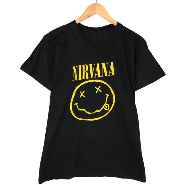 【コンディション】ランク：B【サイズ】着用感：メンズL表記サイズ：L着丈：65cm身幅：52.5cm肩幅：43.5cm袖丈：17cm【商品詳細】商品名：古着 NIRVANA ニルヴァーナ バンドTシャツ バンT メンズL相当 /eaa530...