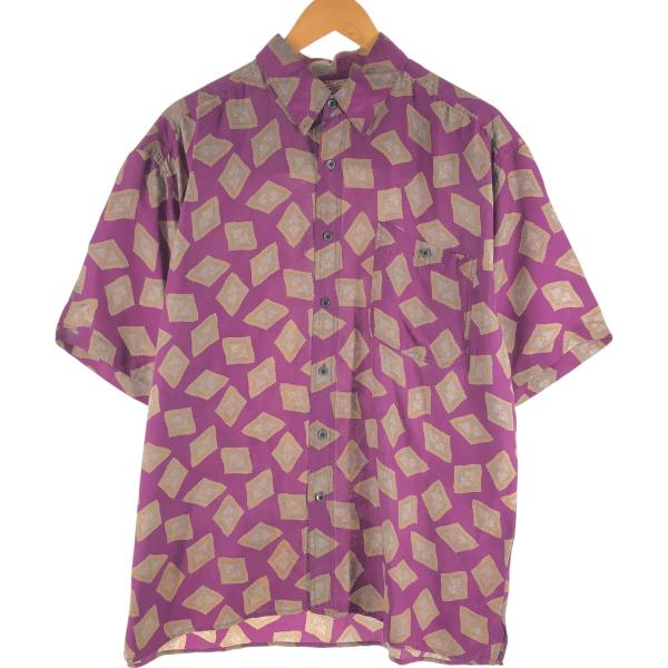 【コンディション】ランク：C【サイズ】着用感：メンズL表記サイズ：?着丈：76.5cm身幅：61.5cm肩幅：54cm袖丈：27cm【商品詳細】商品名：古着 OLEG CASSINI 総柄 半袖 シルクシャツ メンズL相当 /eaa5341...