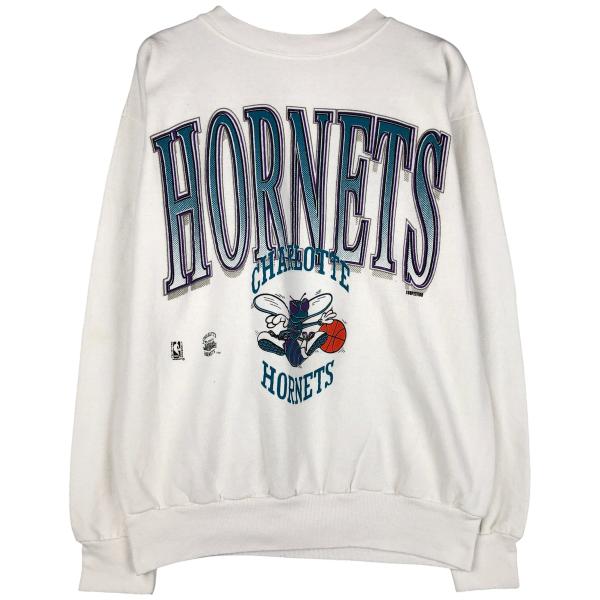 【コンディション】ランク：C【サイズ】着用感：メンズL表記サイズ：LARGE着丈：58.5cm身幅：51.5cm肩幅：52cm袖丈：55.5cm【商品詳細】商品名：古着 90年代 COMRETITOR NBA CHARLOTTE HORNE...