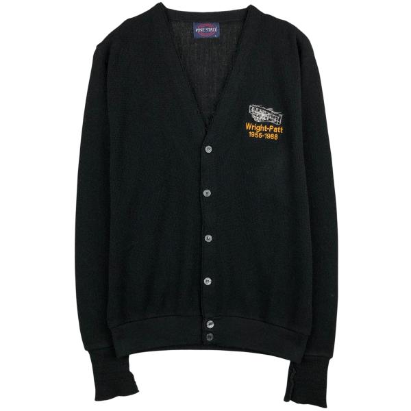 【コンディション】ランク：C【サイズ】着用感：メンズL表記サイズ：L着丈：65cm身幅：56cm肩幅：44.5cm袖丈：68.5cm【商品詳細】商品名：古着 80~90年代 PINE STATE ロゴ刺繍 アクリルニットカーディガン USA...