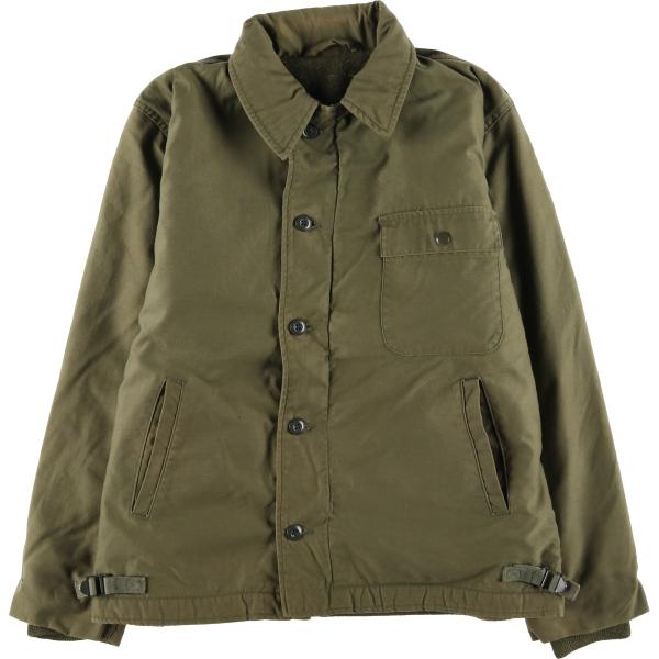 【コンディション】ランク：D【サイズ】着用感：メンズM表記サイズ：MEDIUM(38-40)着丈：67cm身幅：57cm肩幅：47cm袖丈：61cm【商品詳細】商品名：訳あり特価 古着 70年代 米軍実品 A-2 ミリタリー デッキジャケッ...