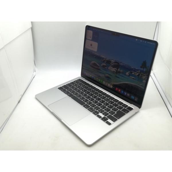 ■分類：Apple ノートパソコン■ランク：ランクA■メーカー：Apple■製造番号：HNW9QYWNVV■備考：OS:macOS Tahoe 26 バッテリー充放電回数：32回/最大容量：100%（03月時点） 状態：天板に微細なスレがご...