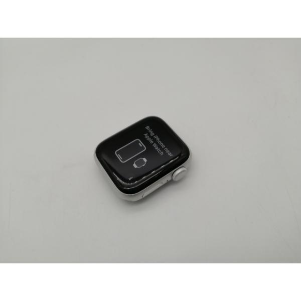 ■分類：ウェアラブル端末■ランク：ランクC■メーカー：Apple■製造番号：G99D943XQ07R■備考：OS： 10.6.2 バッテリー容量：75%（06月時点） 状態：バッテリー劣化、液晶、背面にスレがございます。 付属品：箱、印刷物...