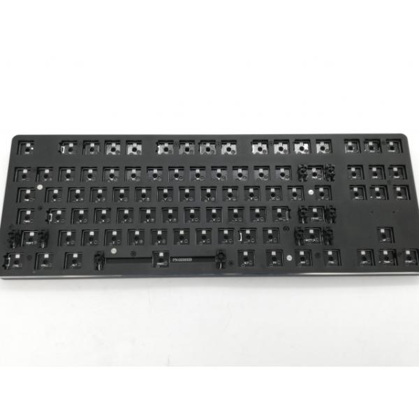 ■分類：パソコン用アクセサリー■ランク：中古■メーカー：Glorious PC Gaming Race■製造番号：SS121390504004■備考：状態：フレーム・底面スレ 付属品：箱、印刷物、USBケーブル、交換用キーキャップ、キーキャ...