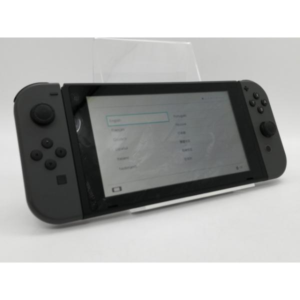 ■分類：据置ゲーム機■ランク：ランクB■メーカー：Nintendo■製造番号：XAJ40027614125■備考：状態：ディスプレイ外周に黄バミ、本体背面にテカリ、スレ、Switchドックにスレ 付属品：箱、セーフティガイド、Switchド...
