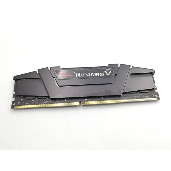 ■分類：メモリー■ランク：中古■メーカー：DDR4■製造番号：0289/0290■備考：G.SKILL RIPJAWS V 付属品：本体のみ■保証期間：１週間■注意事項：お客様のモニター発色の具合によって、実際の商品と色合いが異なる場合があ...