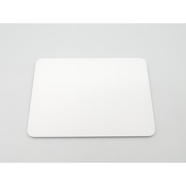 ■分類：Mac用周辺機器■ランク：中古■メーカー：Apple■製造番号：CC22125017E0YWTAP■備考：状態：状態良好の中古商品。キズ、使用感はほとんどありません。 付属品：箱、印刷物、USB C-Lightningケーブル■保証...