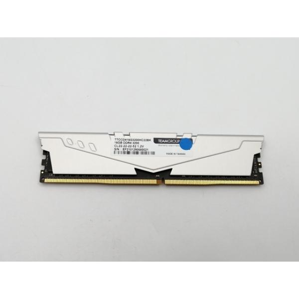 ■分類：メモリー■ランク：中古■メーカー：DDR4■製造番号：EF2101290680021■備考：Team (T-CREATE CLASSIC DDR4) 付属品：本体のみ■保証期間：１週間■注意事項：お客様のモニター発色の具合によって、...