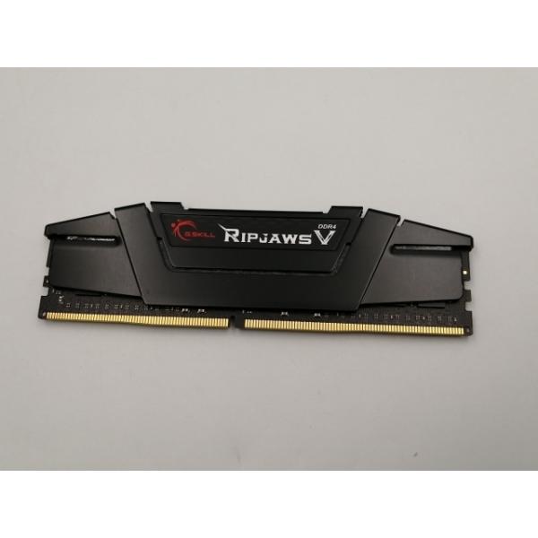 ■分類：メモリー■ランク：中古■メーカー：DDR4■製造番号：25162182222■備考：G.SKILL RIPJAWS V■保証期間：１週間■注意事項：お客様のモニター発色の具合によって、実際の商品と色合いが異なる場合があります。